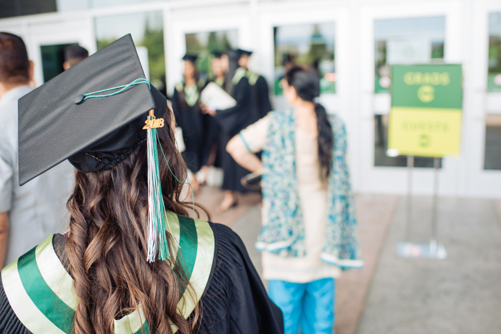 Congratulations to the Graduating Class of 2018 – UFV School of Business